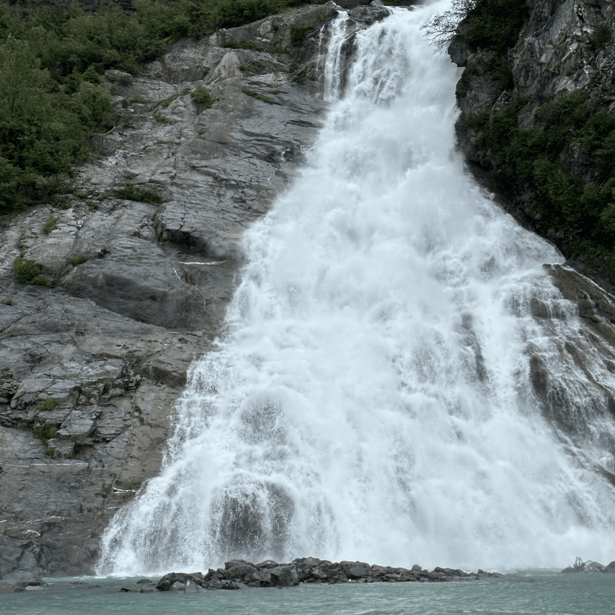 Juneau Travel Guide: Tips for a Memorable Trip