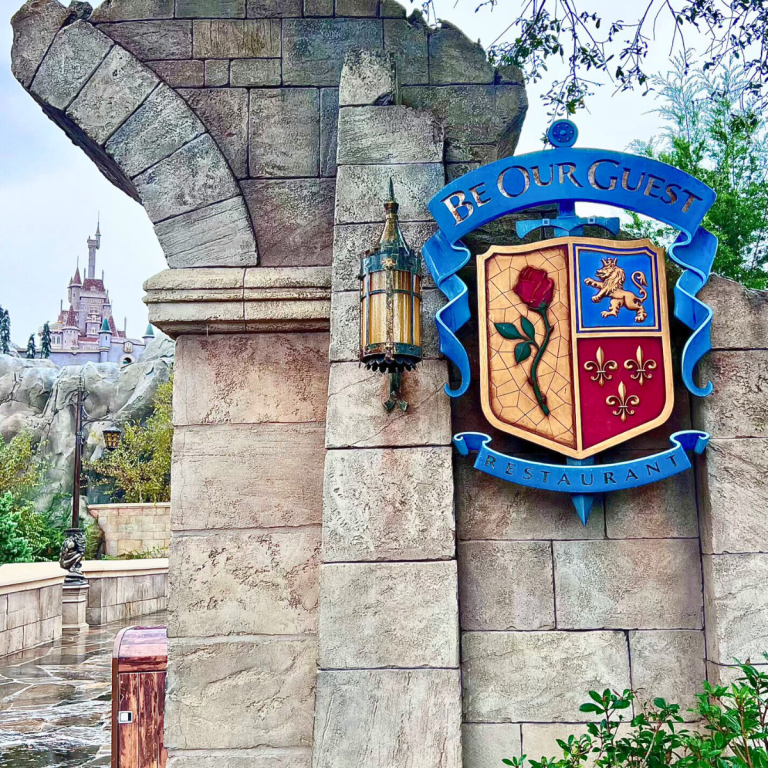 Your Guide to the Disney Dining Plan at Walt Disney World