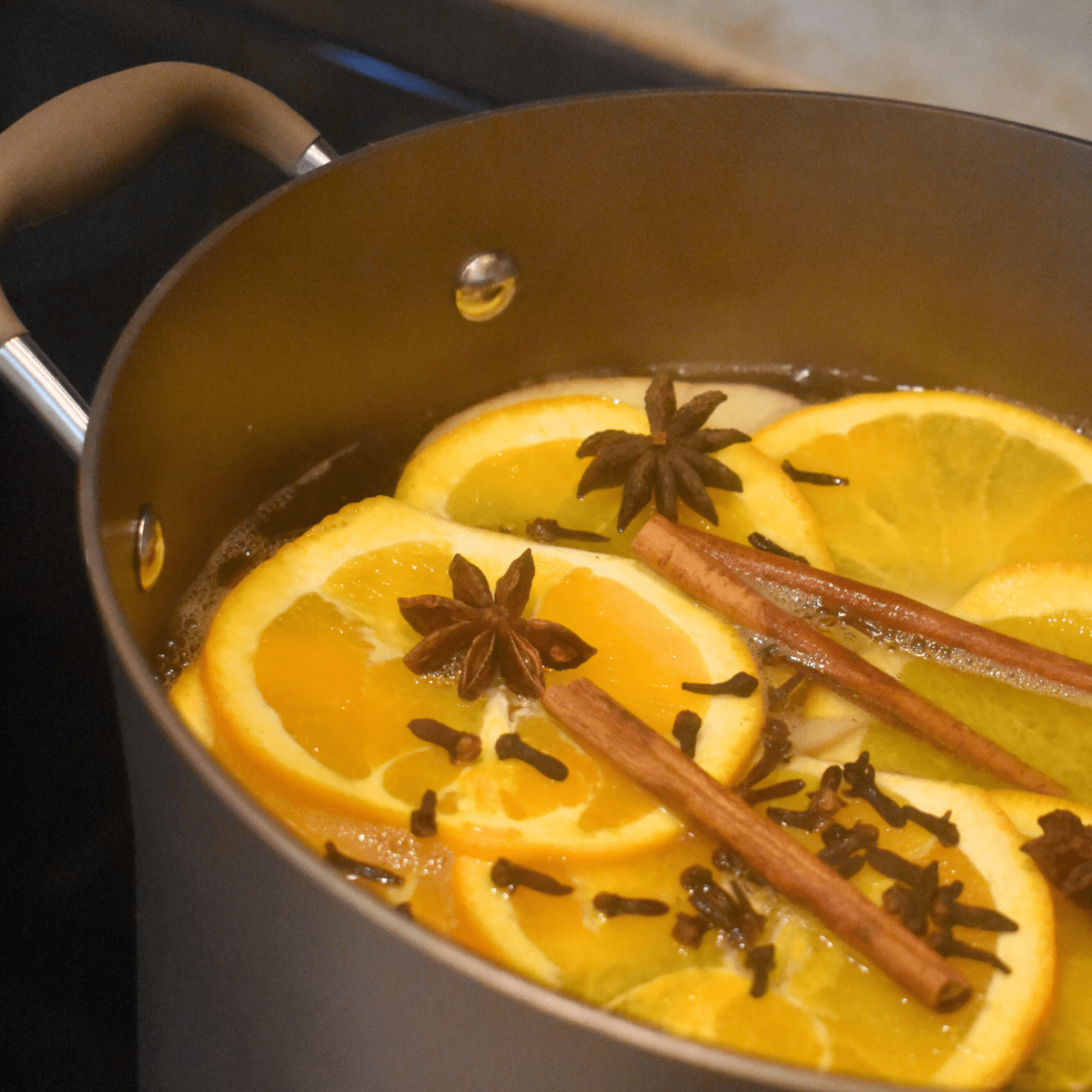 Christmas Simmer Pot Recipe: The Ultimate Holiday Scent for Your Home